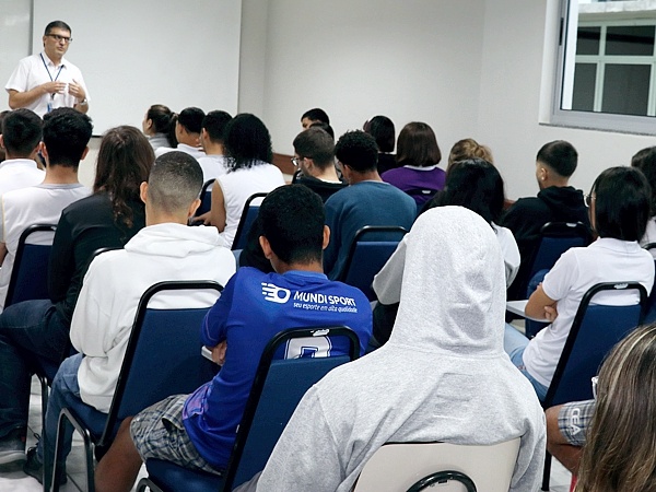 CEA e FAACZ promovem aulas especiais no formato Talk Show para orientar ...